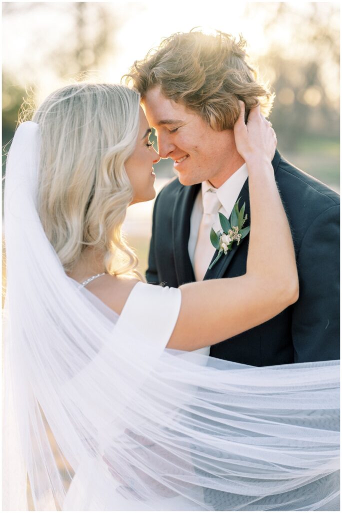 Disney Princess Wedding: A Wedding with a Subtle and Elegant Nod to ...