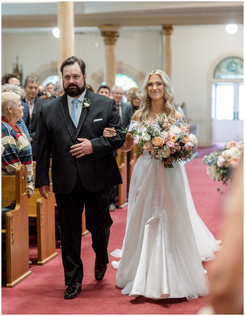 Disney Princess Wedding: A Wedding with a Subtle and Elegant Nod to ...