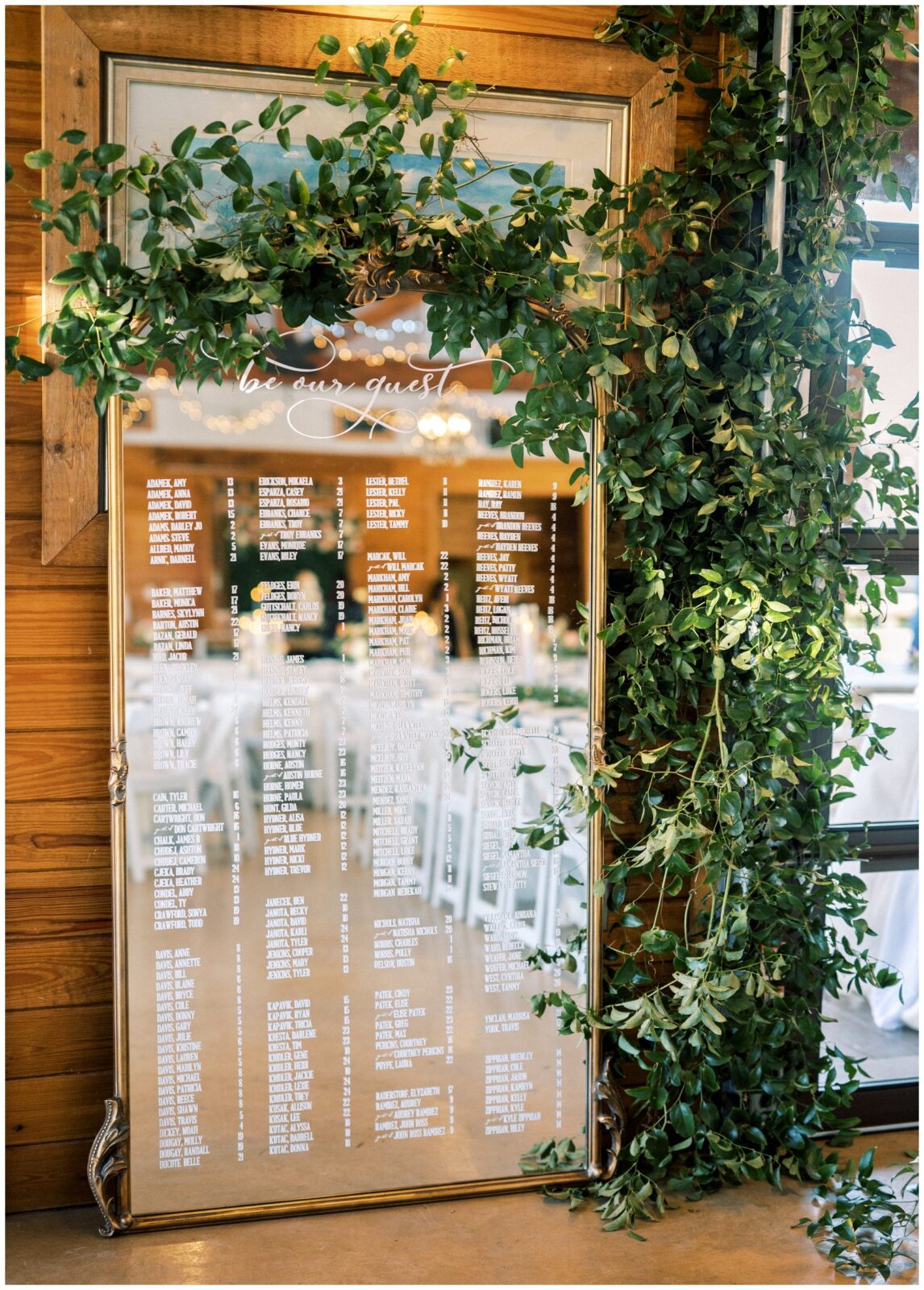 Disney Princess Wedding: A Wedding with a Subtle and Elegant Nod to ...